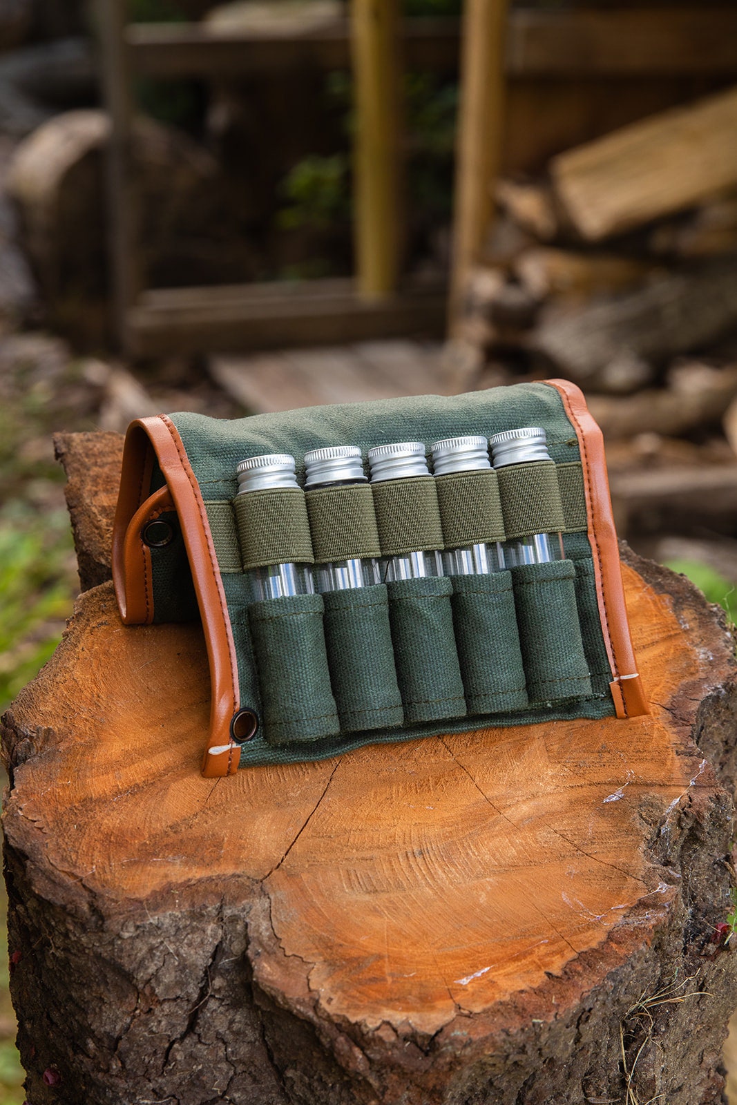 Bushcraft Camping Spice Kit With Glass Jars, Funnel and Carabiner Great ...