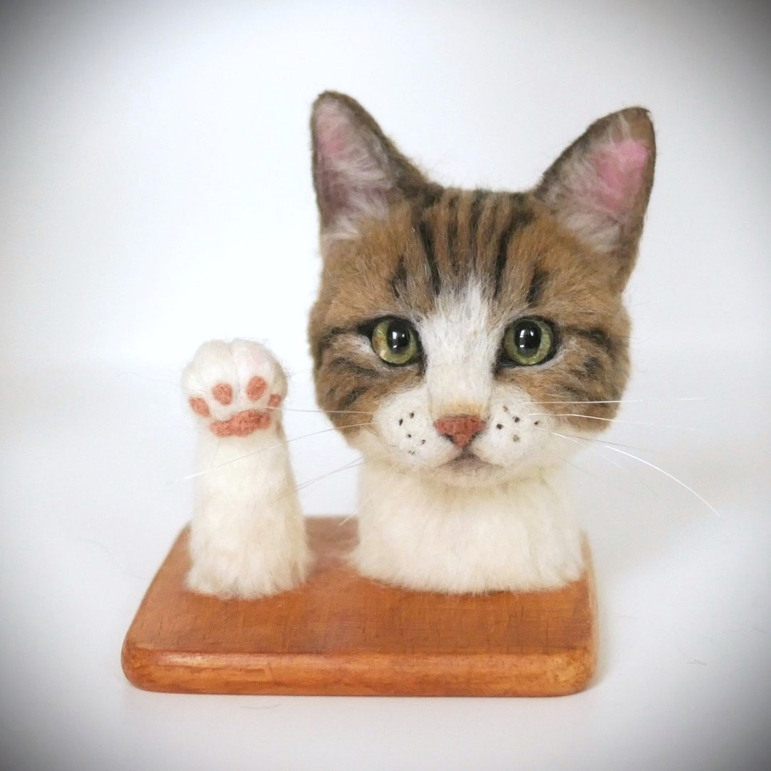 Turn Your Cat Into a Realistic Maneki-neko - Etsy