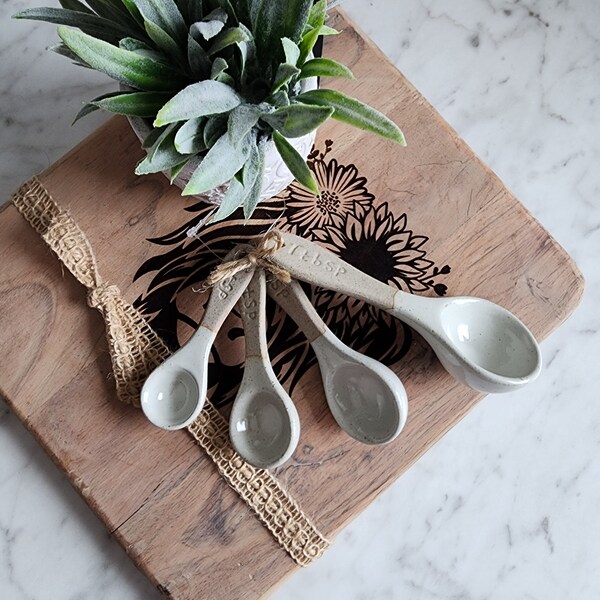 Farmhouse Measuring Spoons - Etsy
