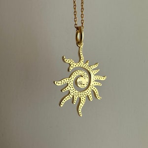 Minimal Sunburst Necklace, 14k Gold Vermeil Glowing Sun Pendant, Little ...