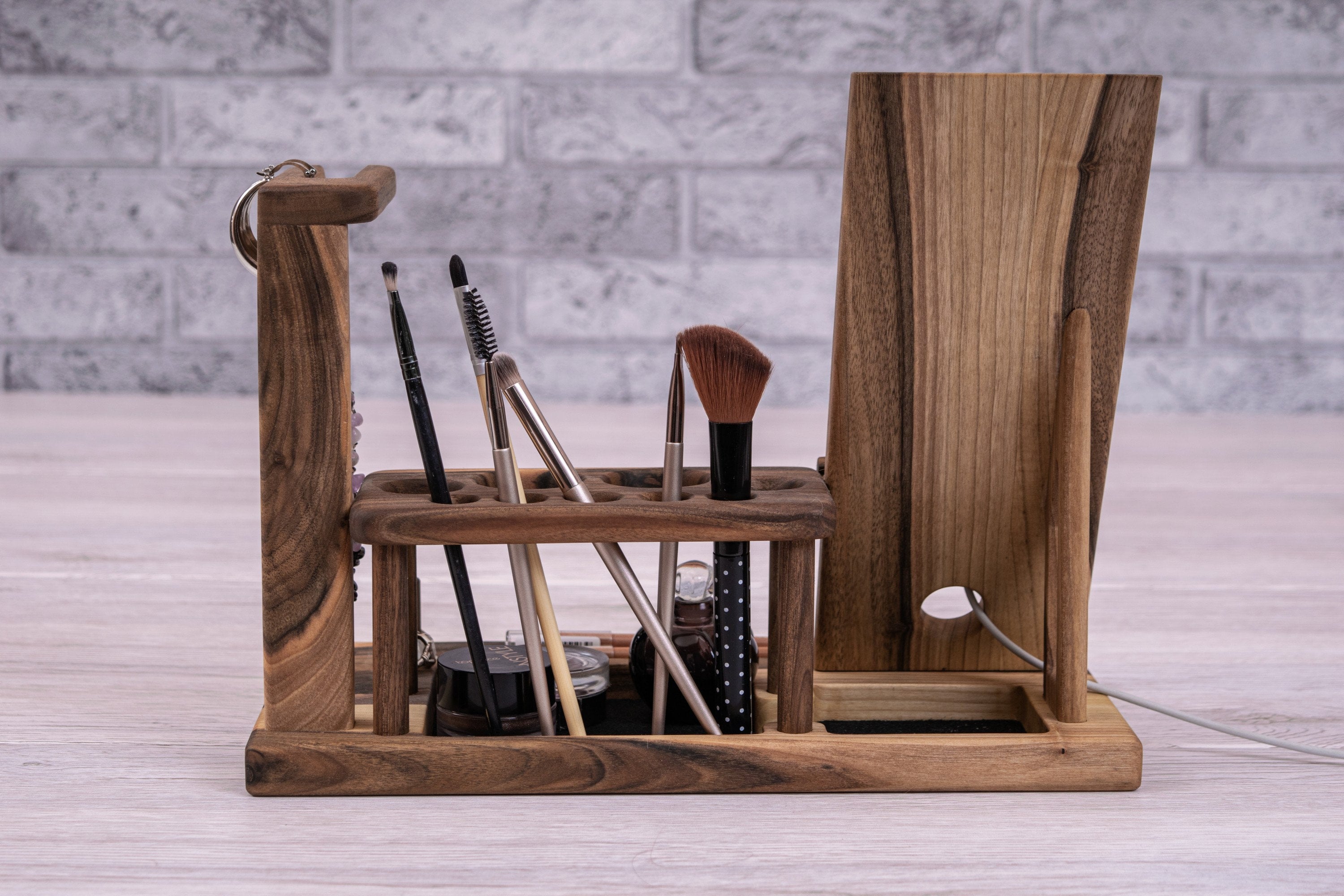 Personalized Wooden Makeup Station || Makeup Girls Organizer, Women ...