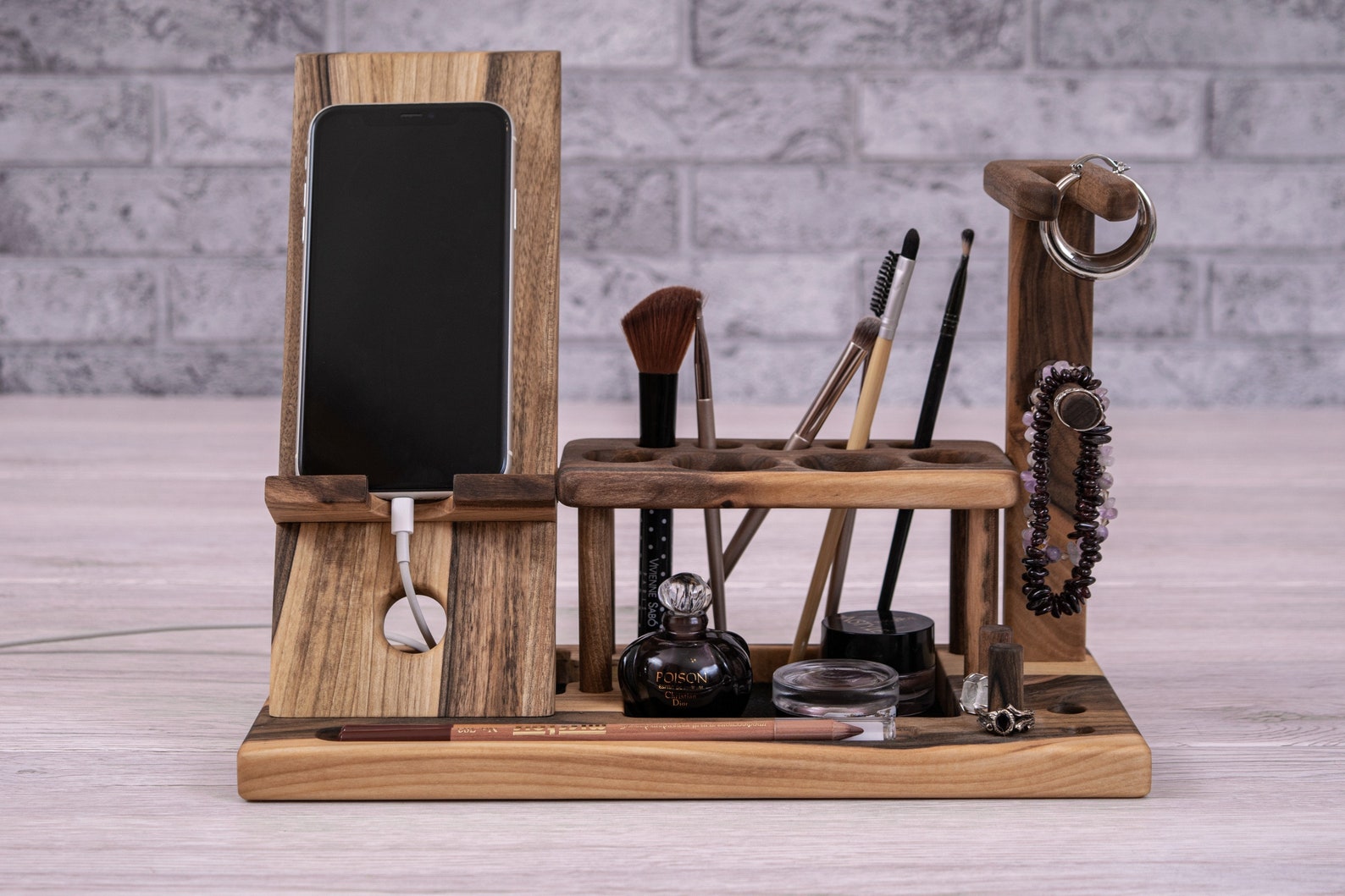 Personalized Wooden Makeup Station || Makeup Girls Organizer, Women ...