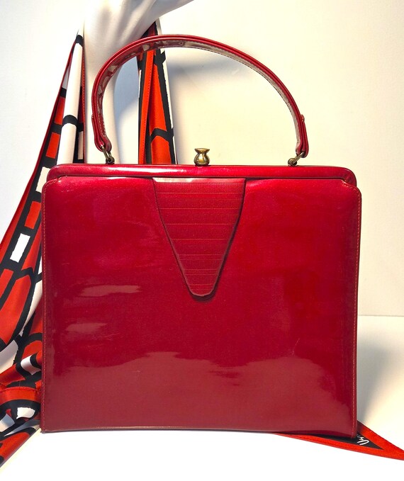 Vintage "De Mura" Red Patent Leather Handbag in the 1… - Gem