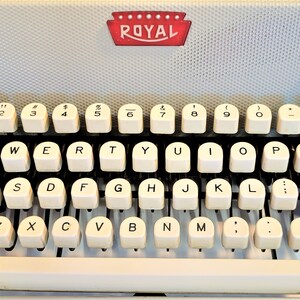 Vintage 1950s Royal Model FPP Manual Typewriter by Royal Mcbee - Etsy