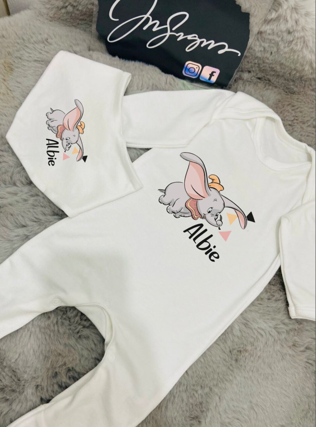 Personalised Dumbo Baby Grow and Bib Set. Baby Gift. Dumbo. - Etsy
