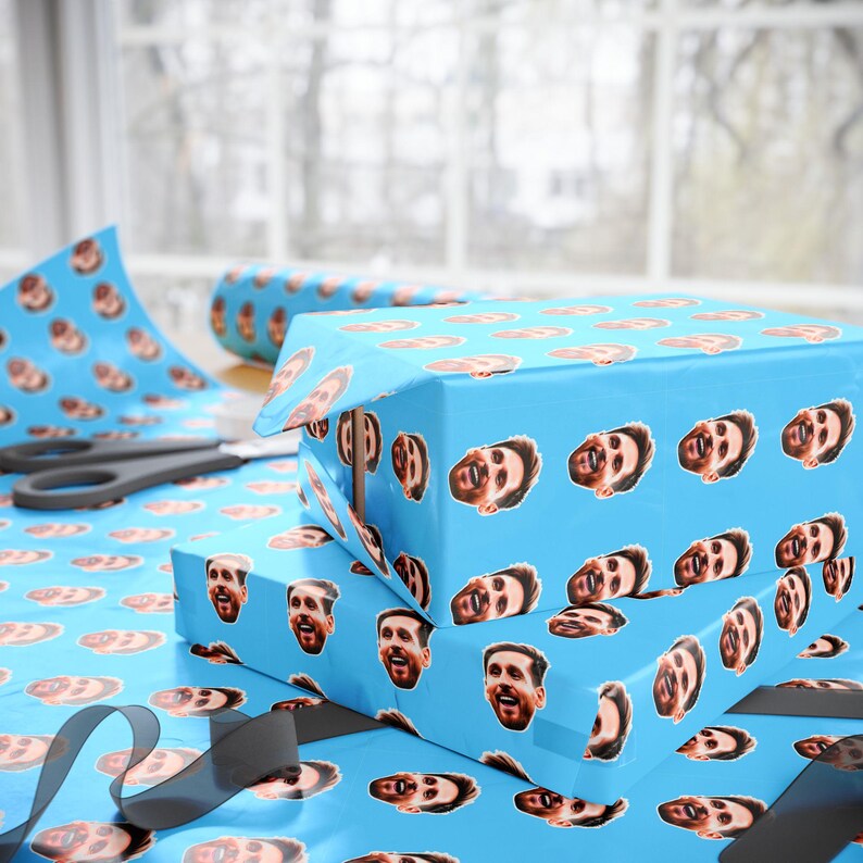 Lionel Messi Wrapping Paper Soccer Fan Gift, Christmas Wrap for Sports ...