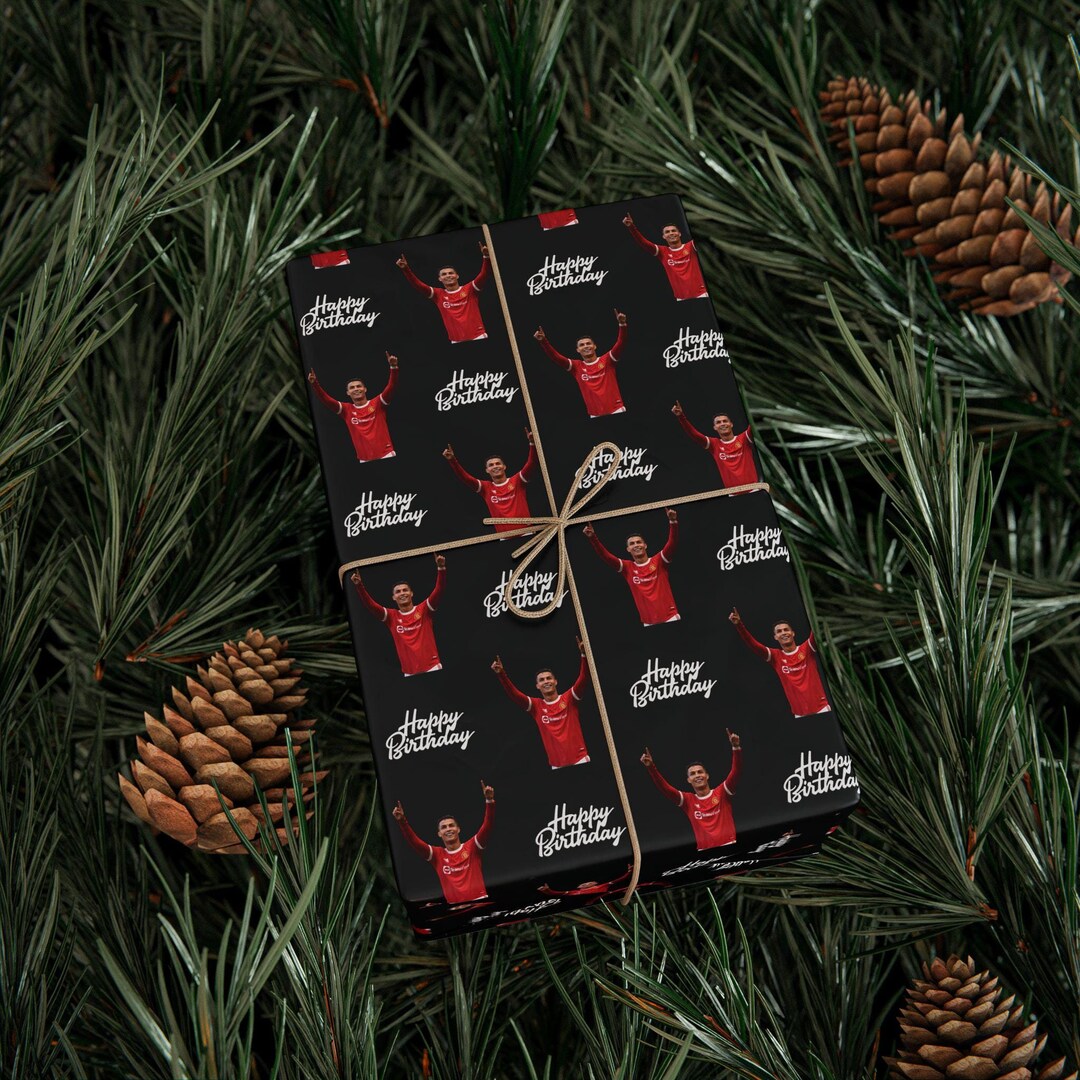 Cristiano Ronaldo CR7 Wrapping Paper Soccer Fan Gift, Christmas Wrap ...