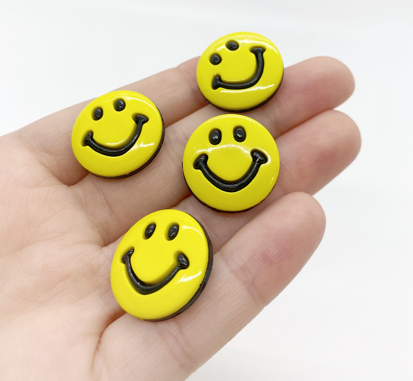 Smiley Face Buttons 5 Pcs Dressmaking Accessory Crochet - Etsy