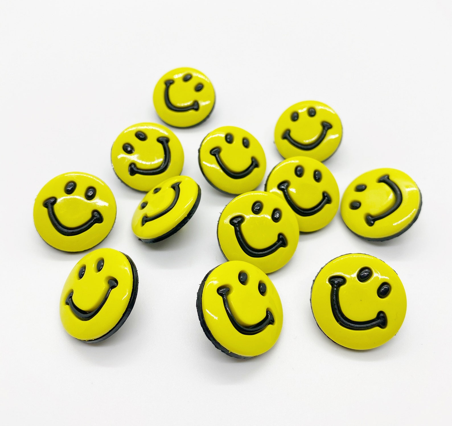 Smiley Face Buttons 5 Pcs Dressmaking Accessory Crochet - Etsy