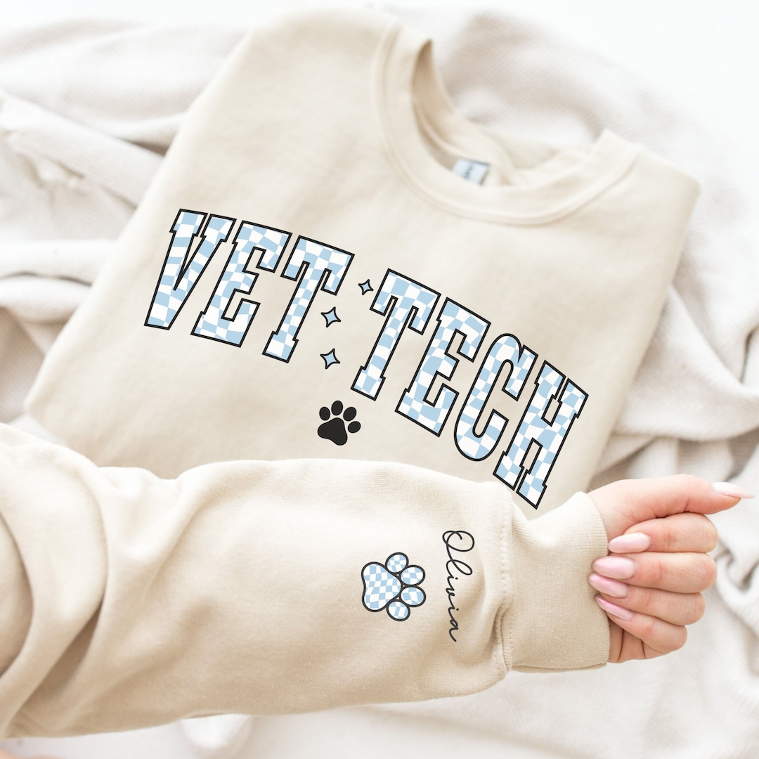 Personalized Vet Tech Veterinarian Sweatshirt, Custom Veterinary Name ...