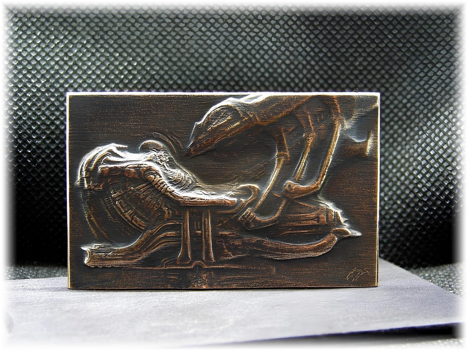 Space Jockey - Giger - Collectible Relief - Rare - Desk Miniature ...