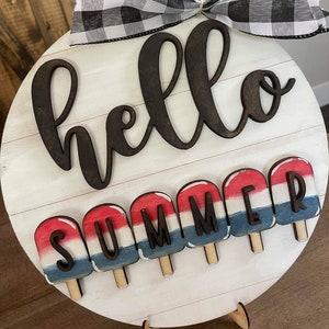 Shiplap Round Hello With Seasonal Piece (base and Interchangeable Piece ...