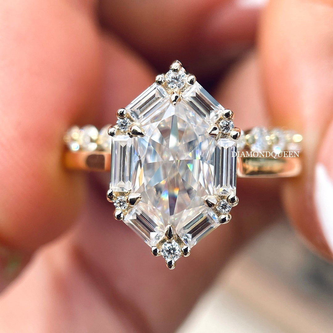 2.5 CT Colourless Dutch Marquise Cut Moissanite Engagement Ring 14K ...