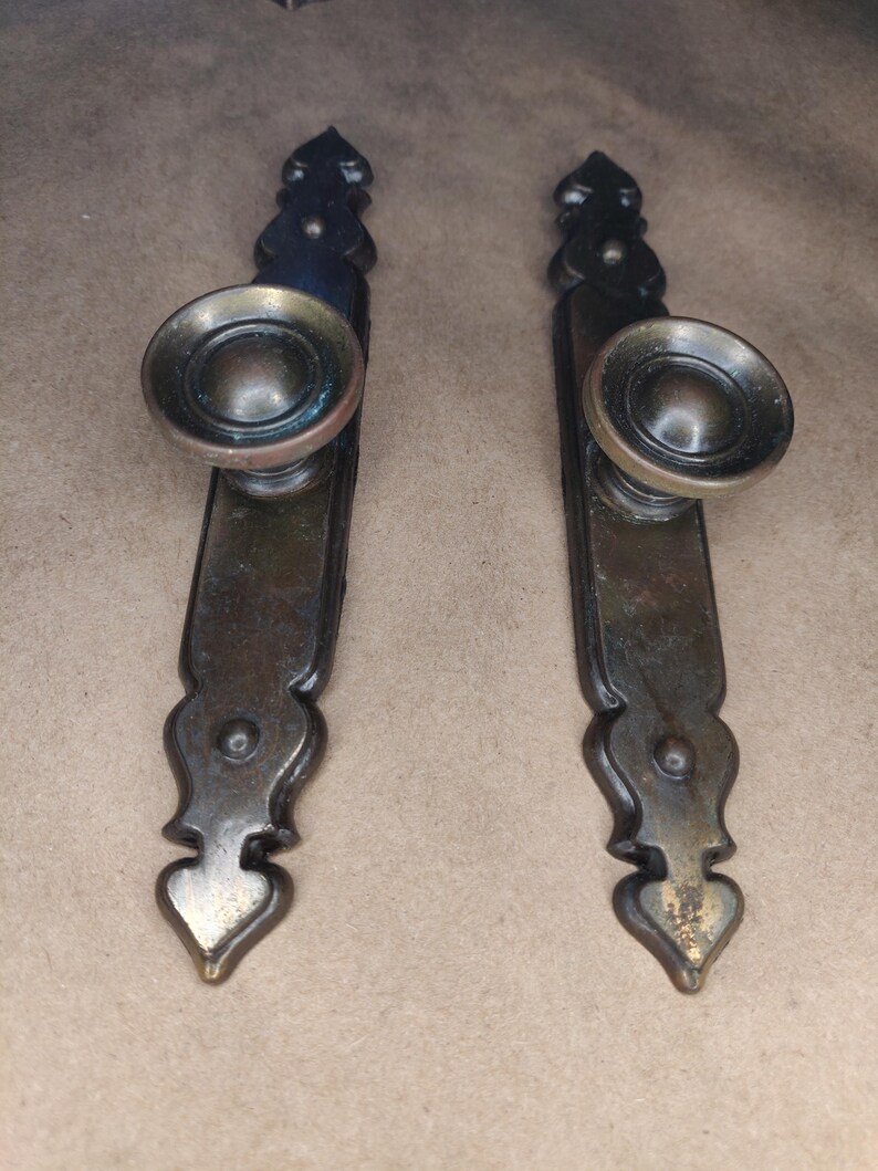 Vintage Brass Knobs Pull Handles Back Plates - Etsy
