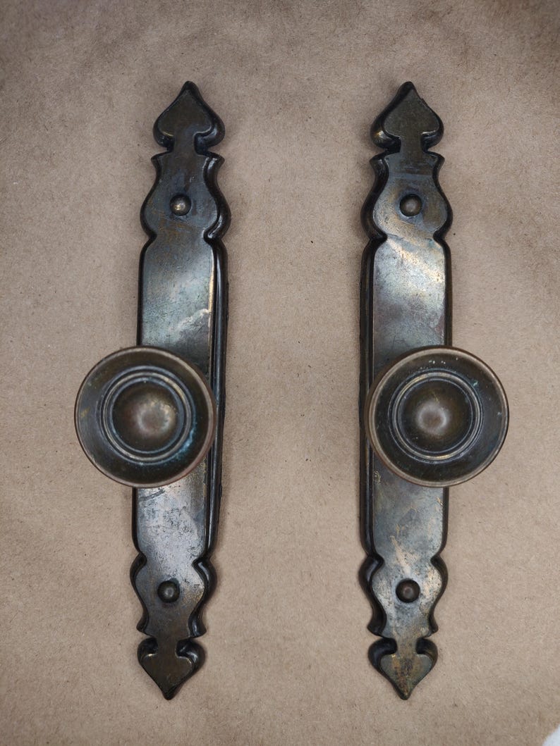 Vintage Brass Knobs Pull Handles Back Plates - Etsy