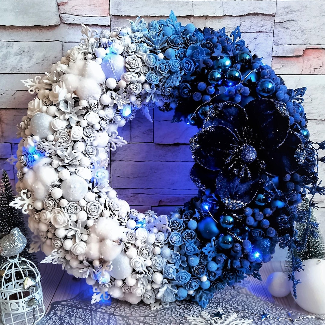 Lighted Christmas Wreath, Royal Blue Winter Wreath With Lights for Door ...