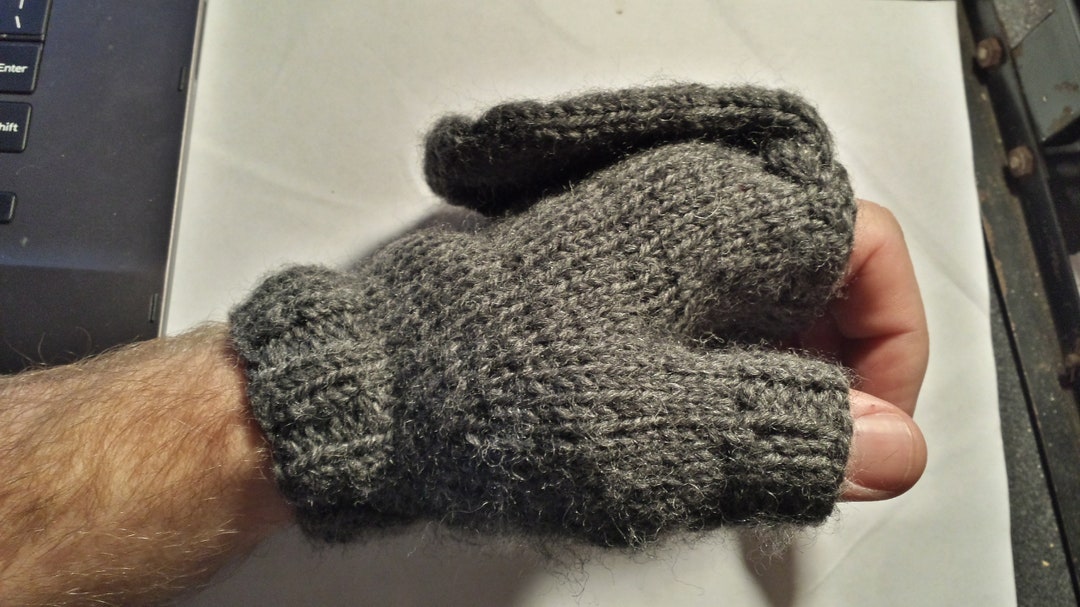 Flip-top Fingerless Mitten Pattern for Men - Etsy