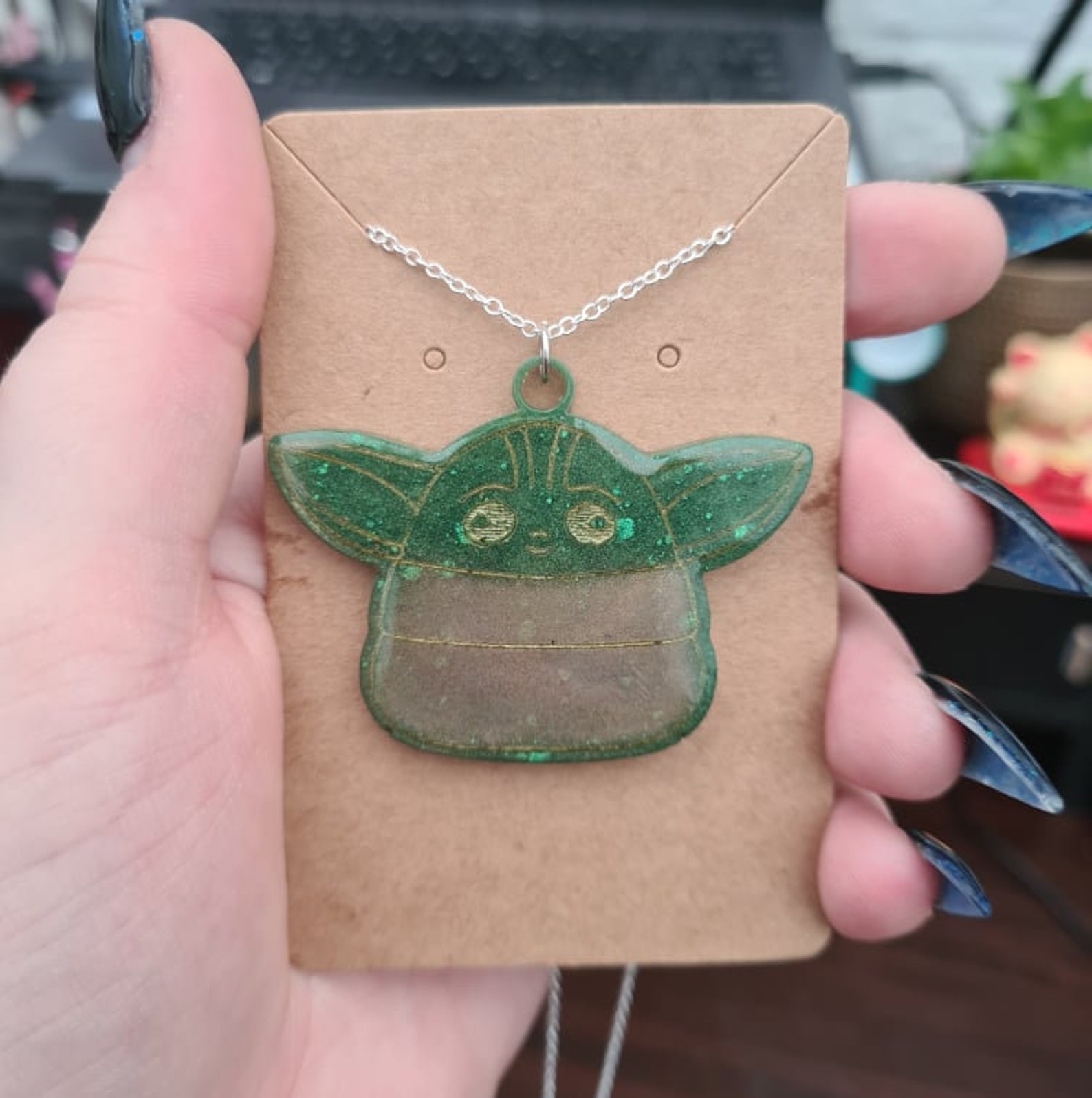 Resina epoxi Squishy Baby Yoda Charm - Etsy España