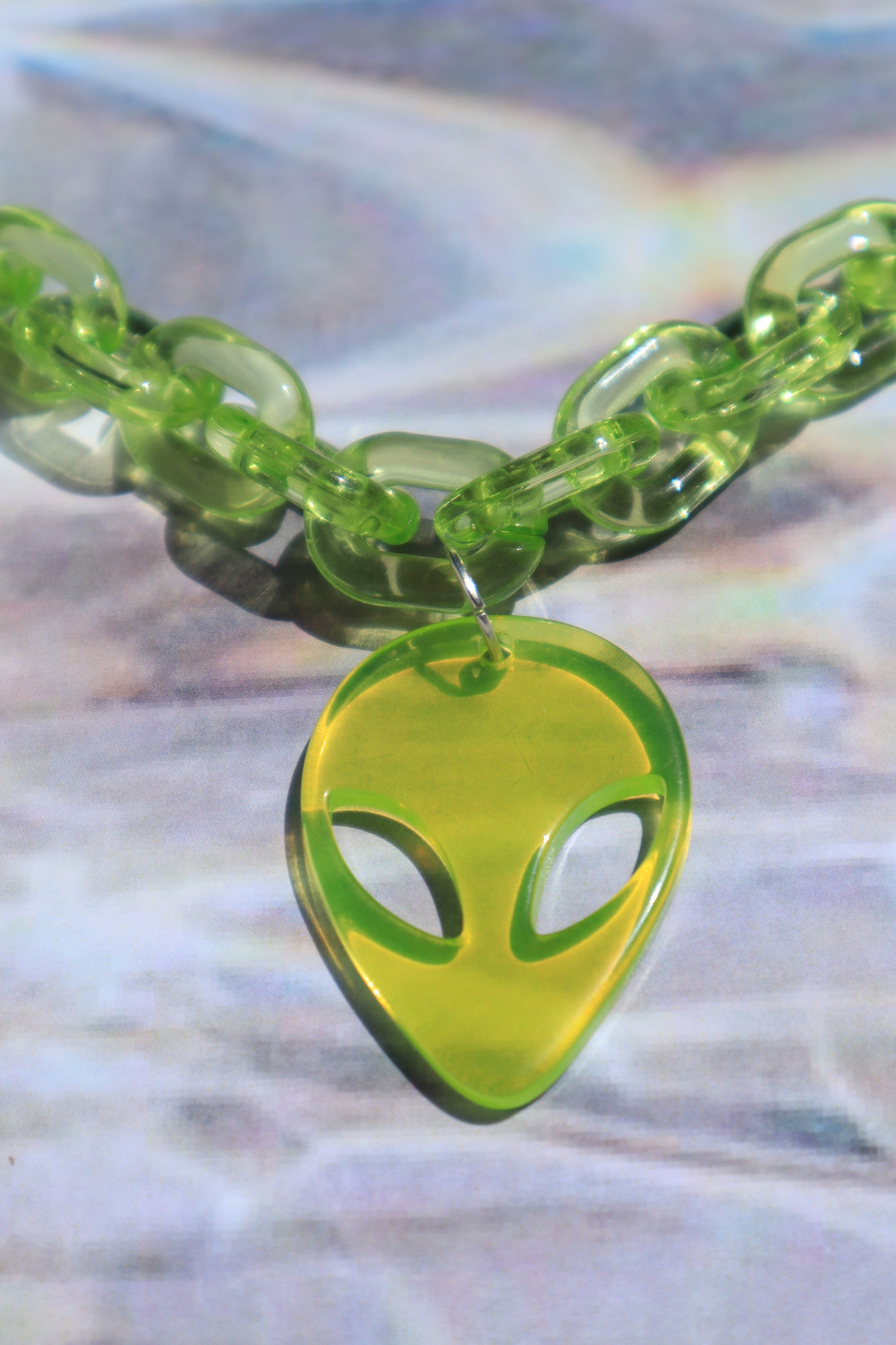UFO. Acrilyc neon chain with alien. | Etsy