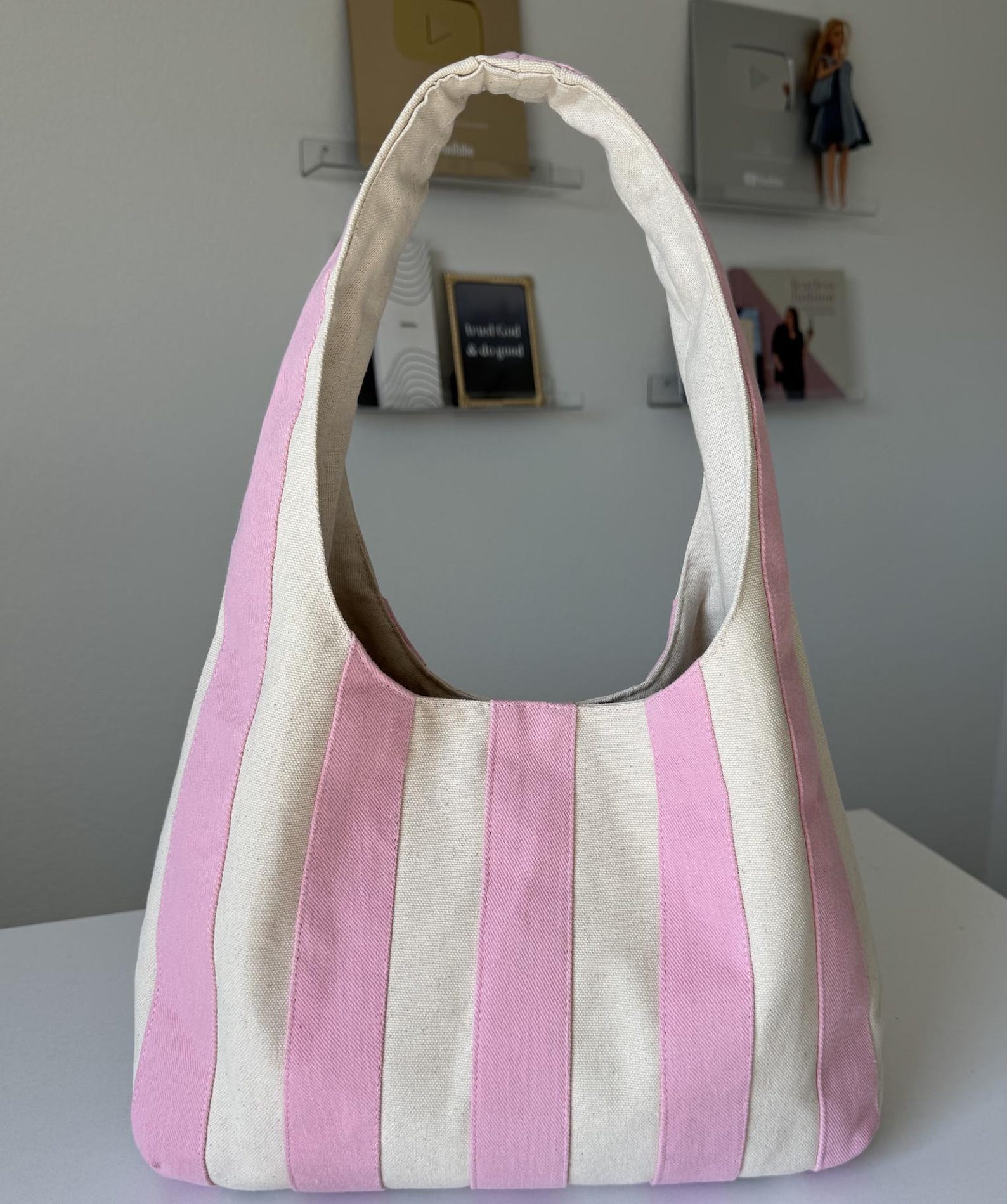 OLA Bag Sewing Pattern - Hobo Bag Sewing Pattern & Sewing Instructions ...