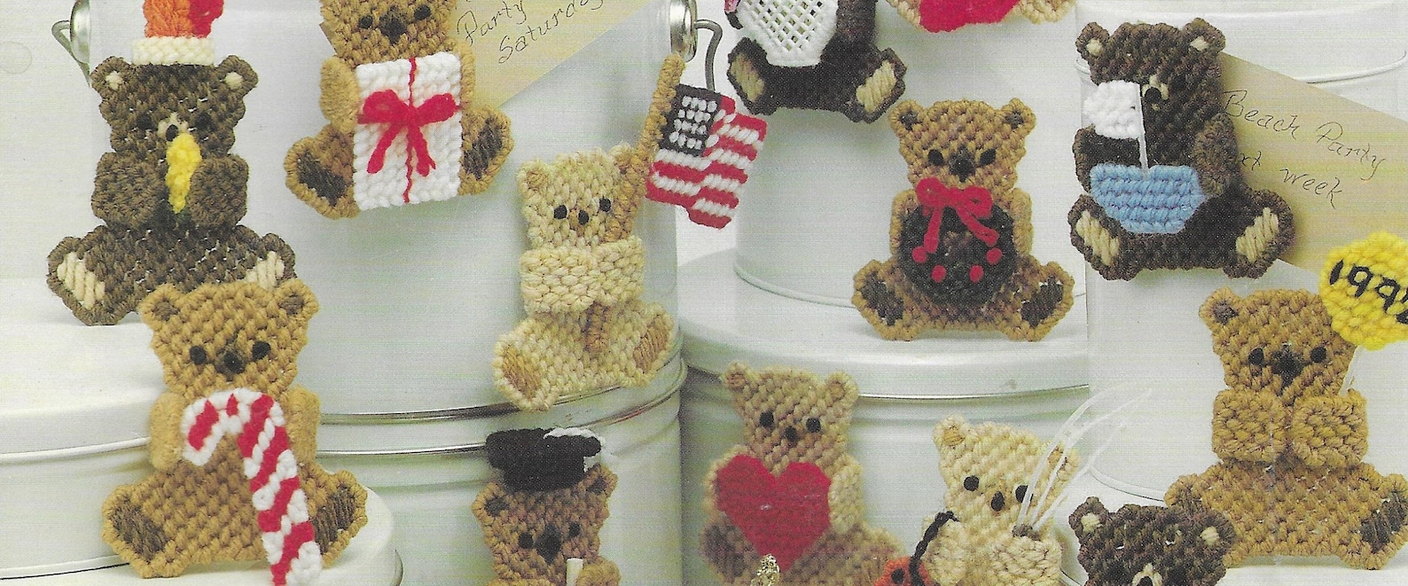 Cute Bears Plastic Canvas Vintage Pattern • 2.5" W X 3" H • Over 20 ...