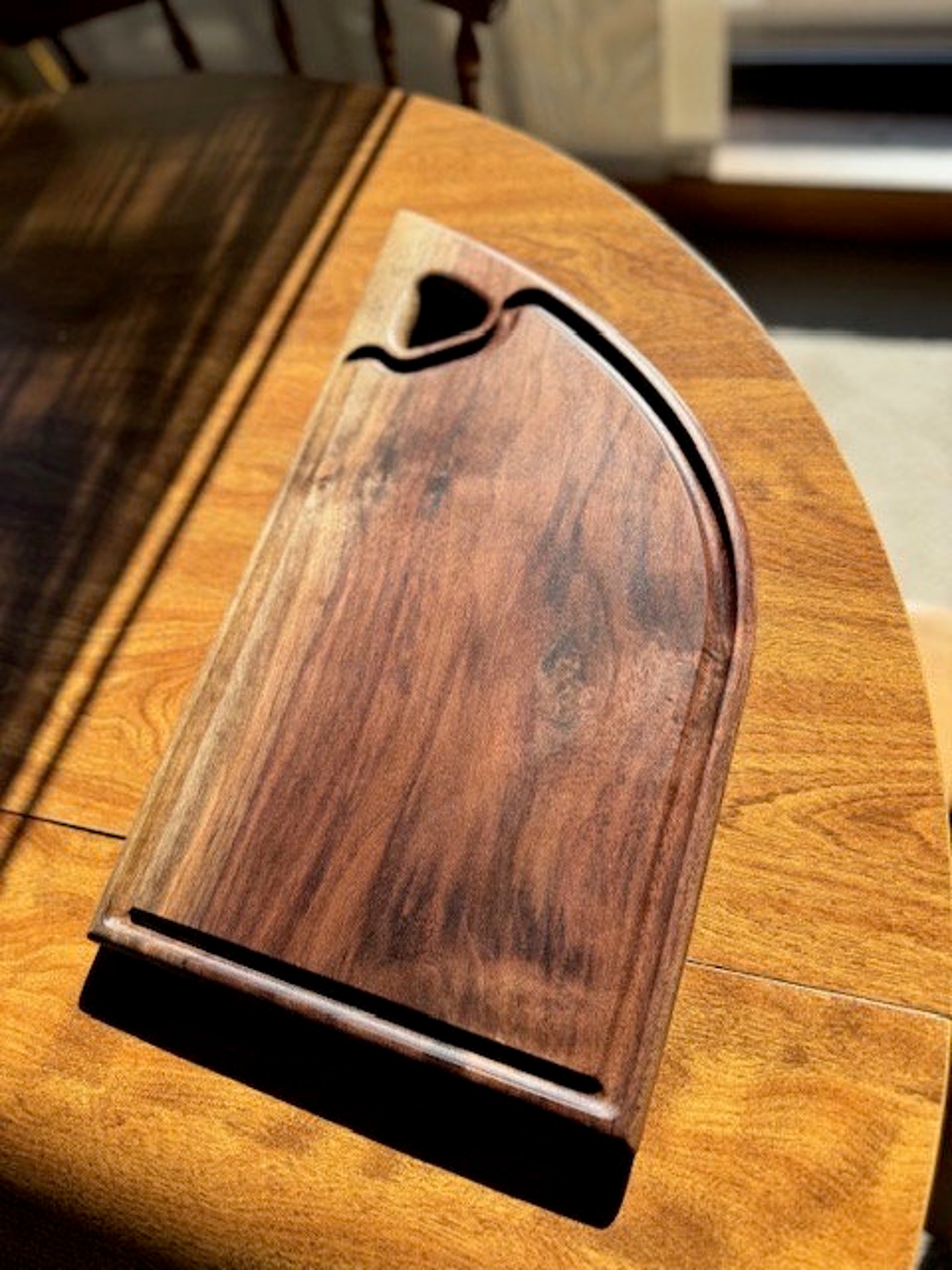 Handcrafted Oregon Black Walnut Cutting & Serving Board - Etsy