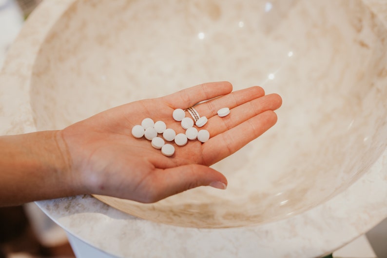 Sensitive Teeth & Gums, Zero Waste Toothpaste Tablets, Natural ...