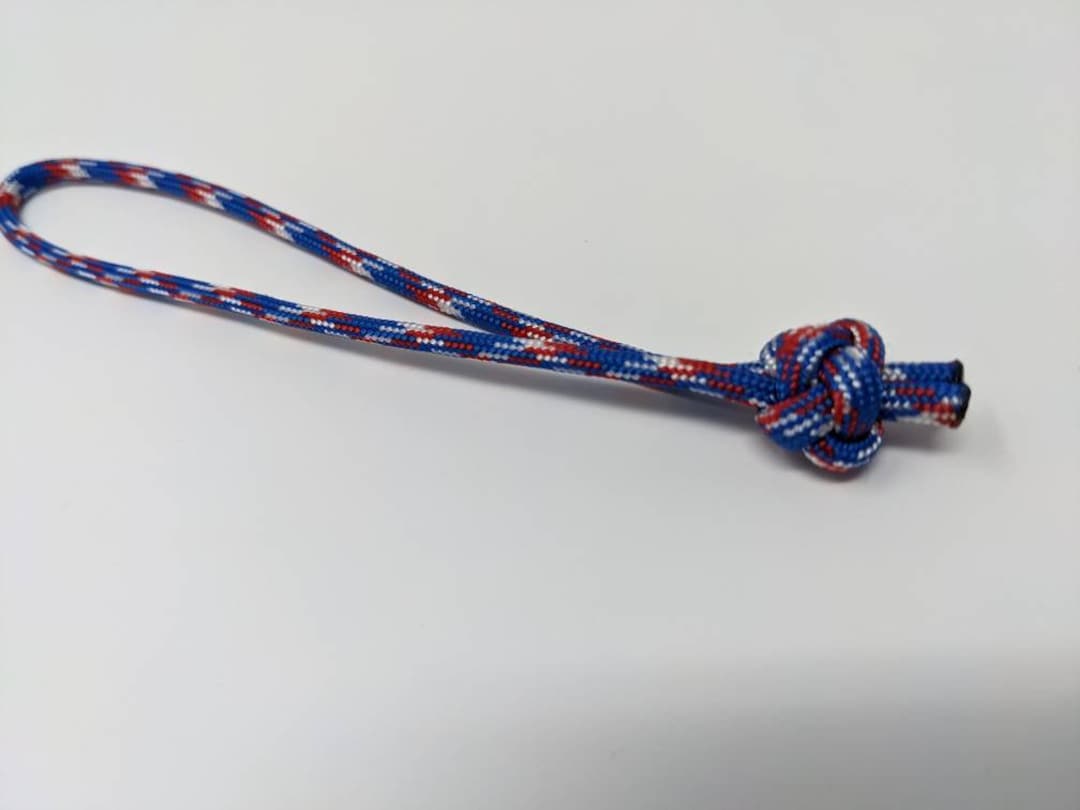 Custom Paracord Lanyard With Diamond Knot - Unique for Everyday Use - Etsy