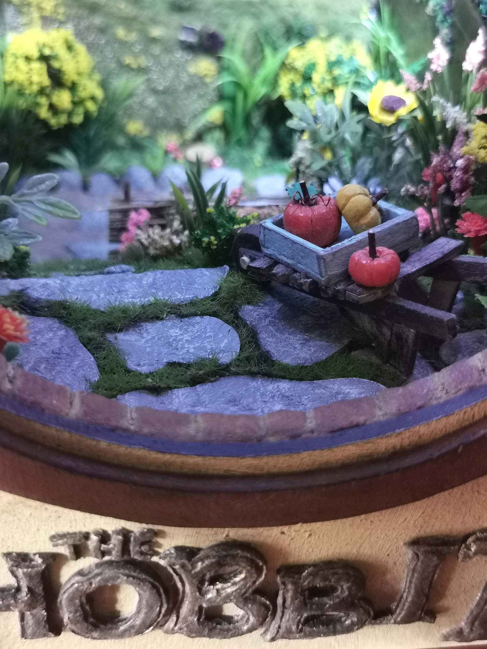 Hobbit House Shire LOTR Inspired Book Nook / Bilbo Baggins' Home Bag ...