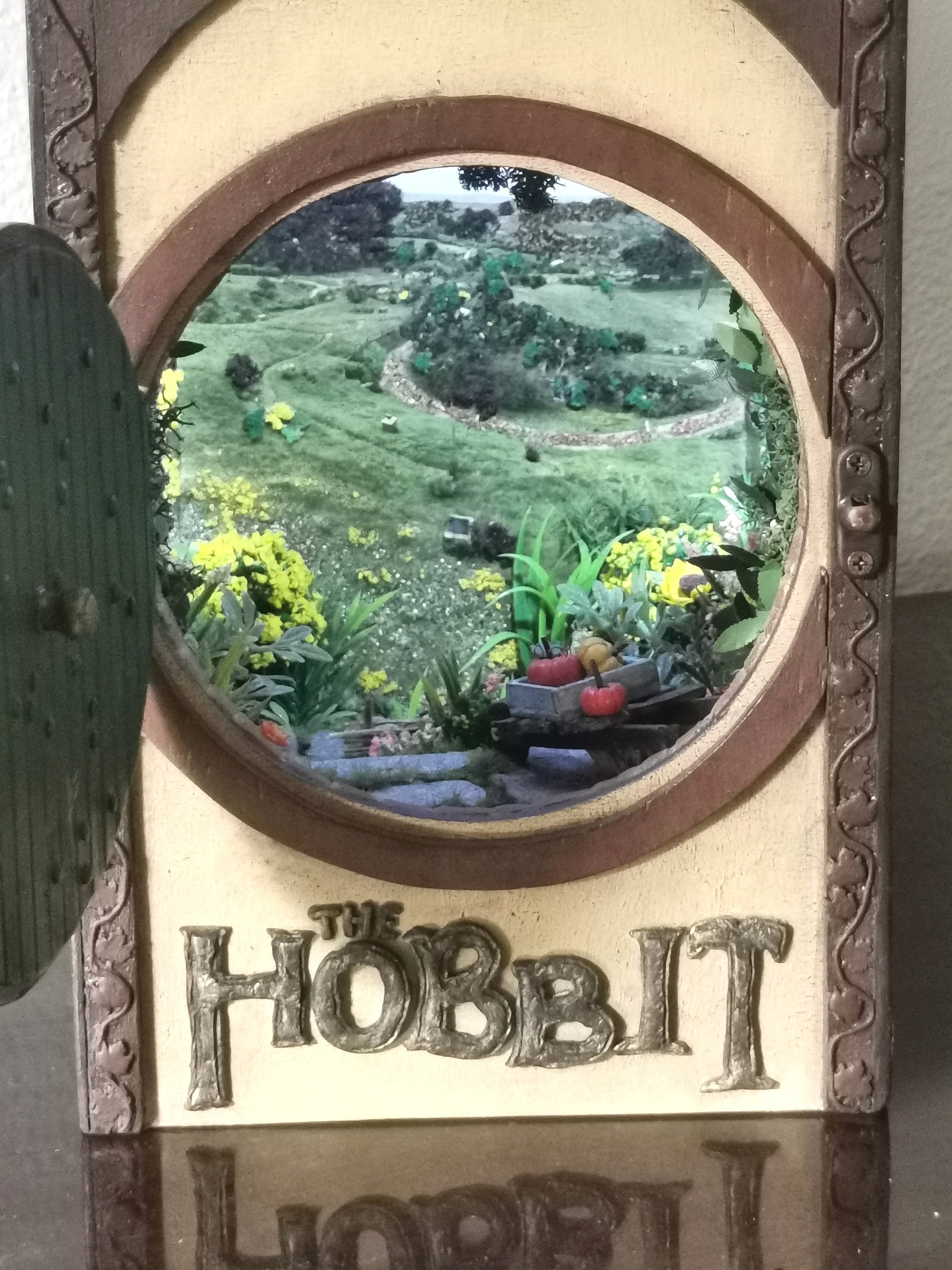Hobbit House Shire LOTR Inspired Book Nook / Bilbo Baggins' Home Bag ...