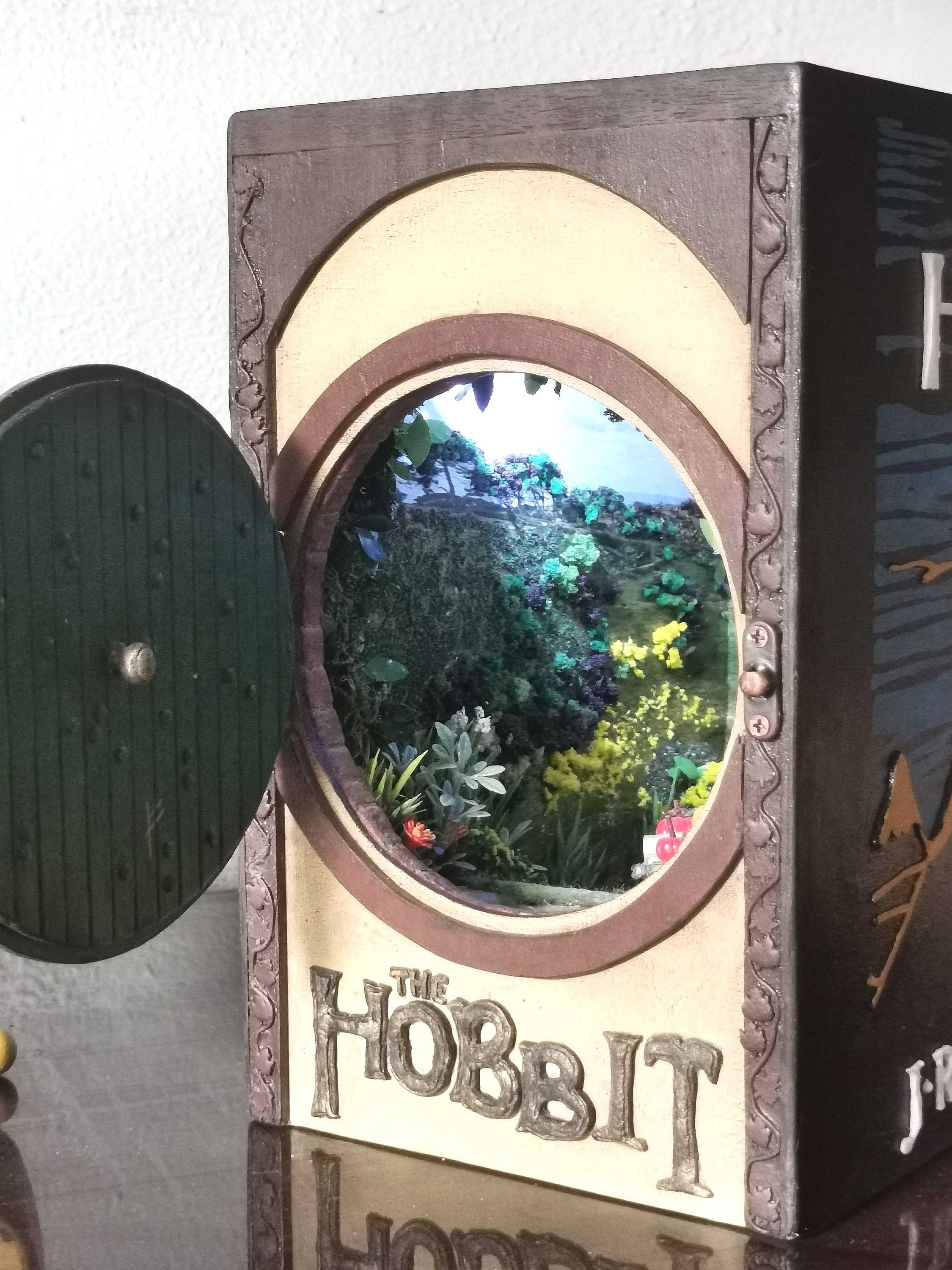 Hobbit House Shire LOTR Inspired Book Nook / Bilbo Baggins' Home Bag ...