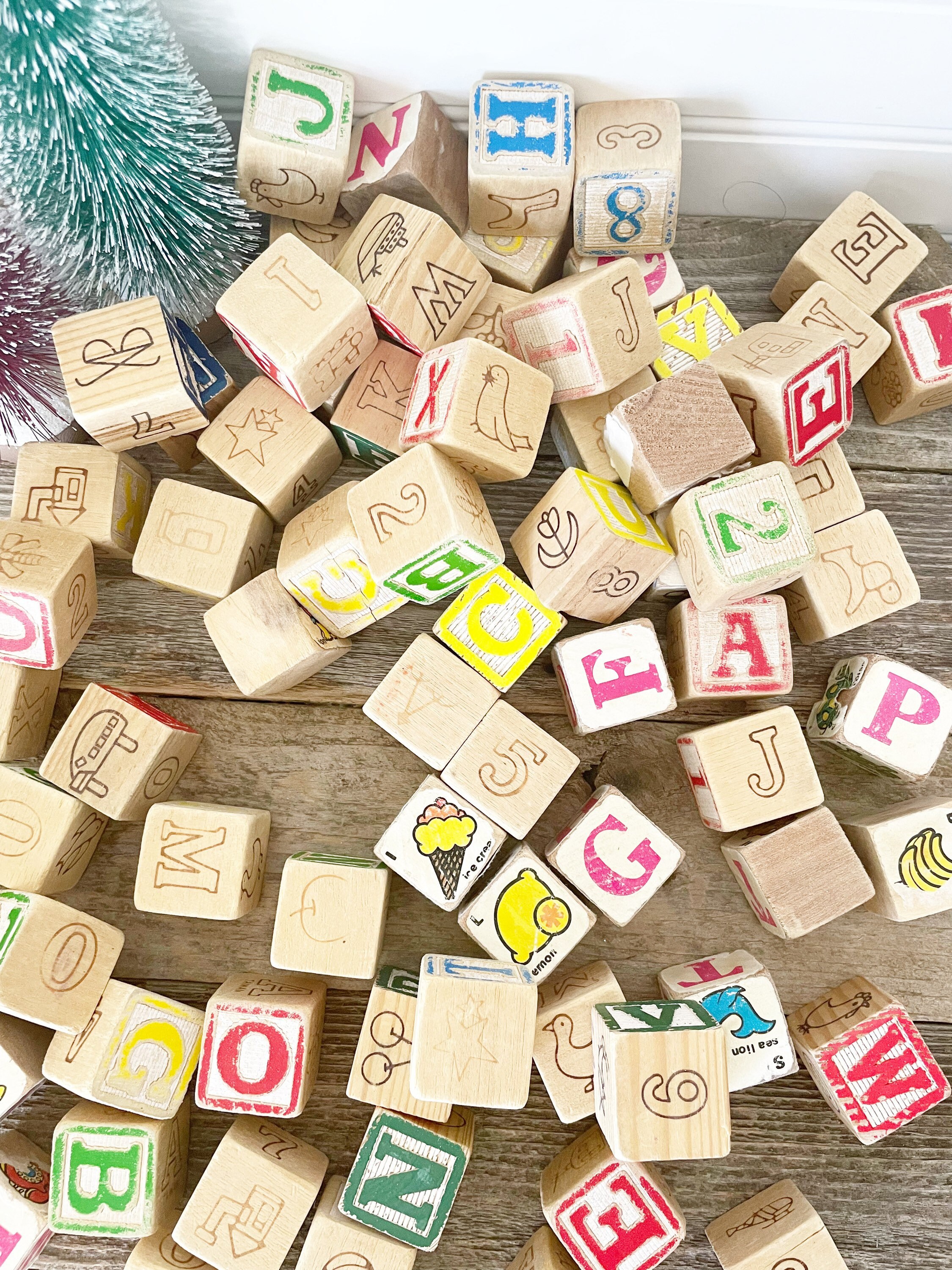 75 Vintage Letter Blocks Full Set 1 Inch Beautifully - Etsy