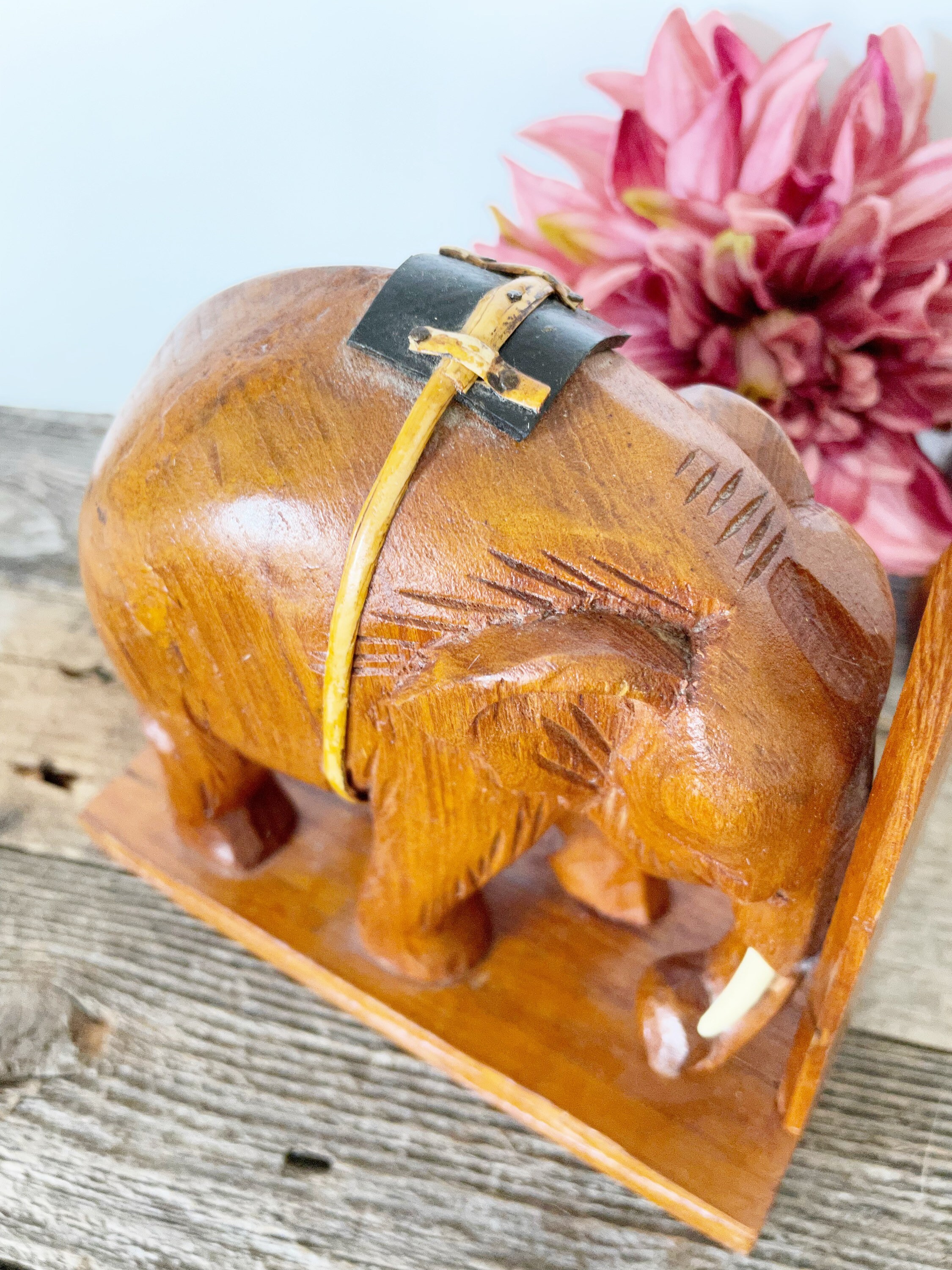 Vintage Elephant Wooden Statues Circa 1970s Set of 2 Animal - Etsy