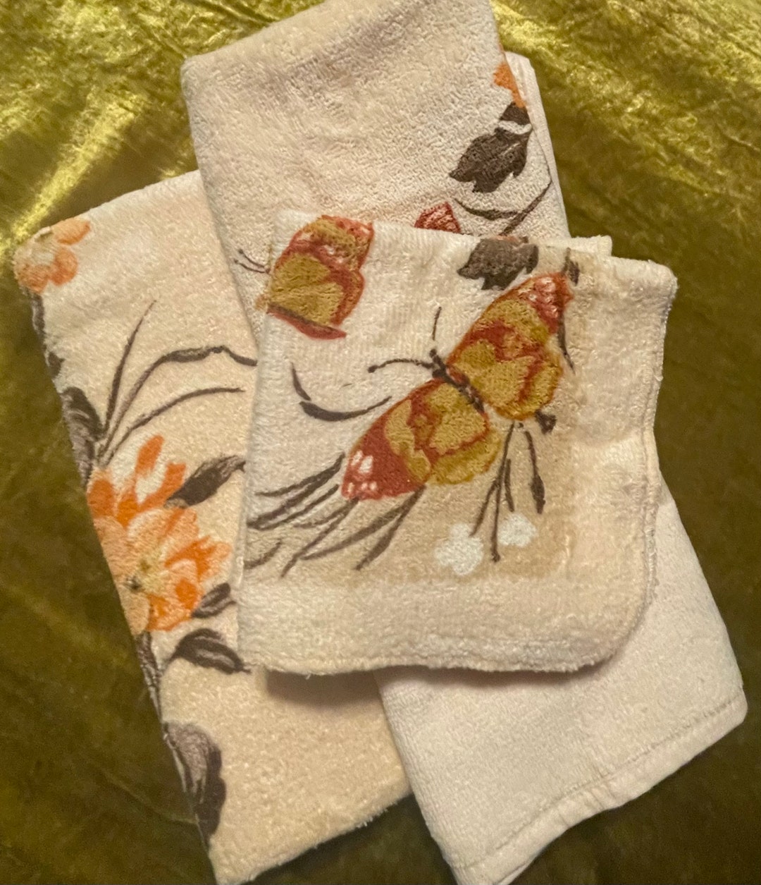 Beautiful Vintage Butterfly Bath Towels. - Etsy