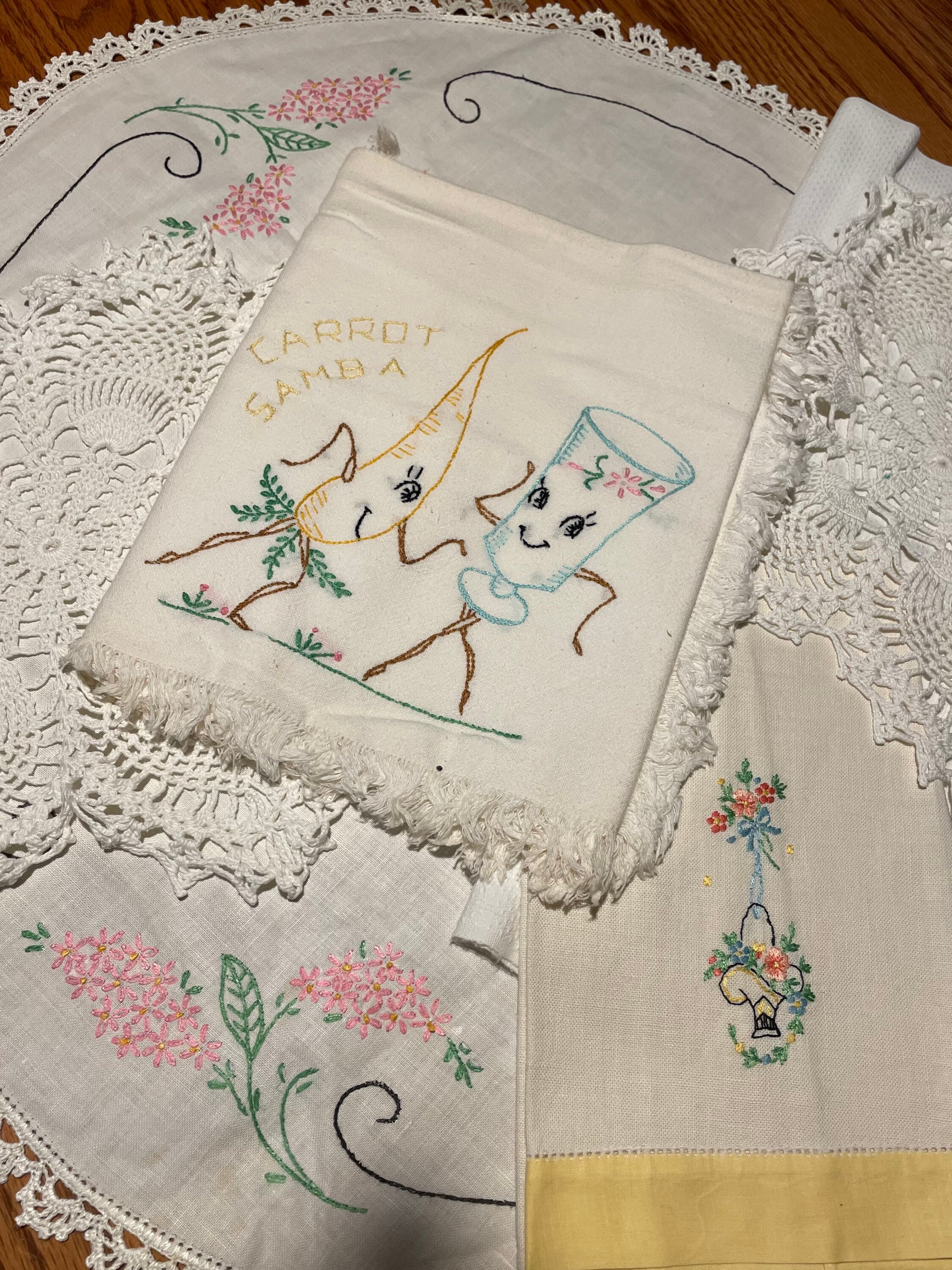 Vintage Embroidered Linens - Etsy