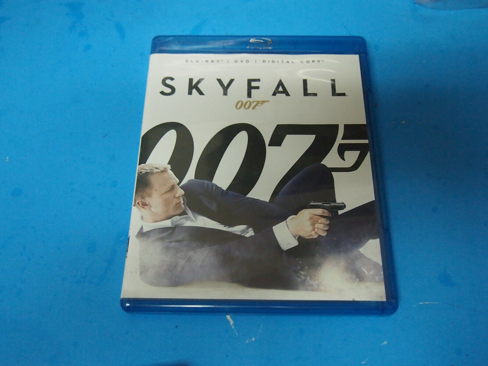 Skyfall Dvd Front Cover