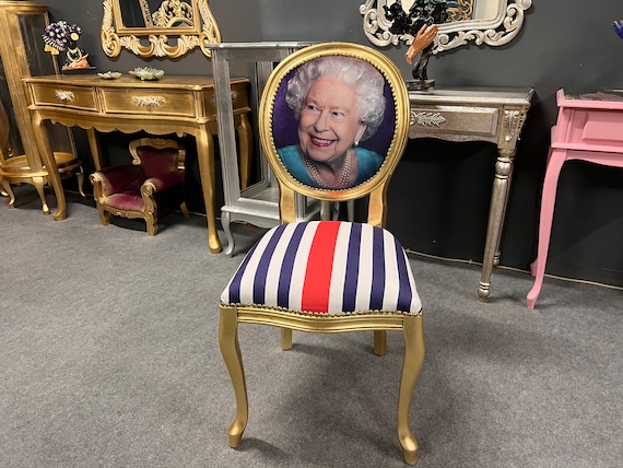 Queen Elizabeth Chair Queen Elizabeth II Queen's Chair - Etsy UK