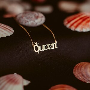 Crowned Name Necklace * Queen and Princess Name Necklace * Queen Crown ...