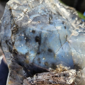 Gorgeous Raw Blue Agate Crystal/stone, Beautiful Coloring, Orbs ...