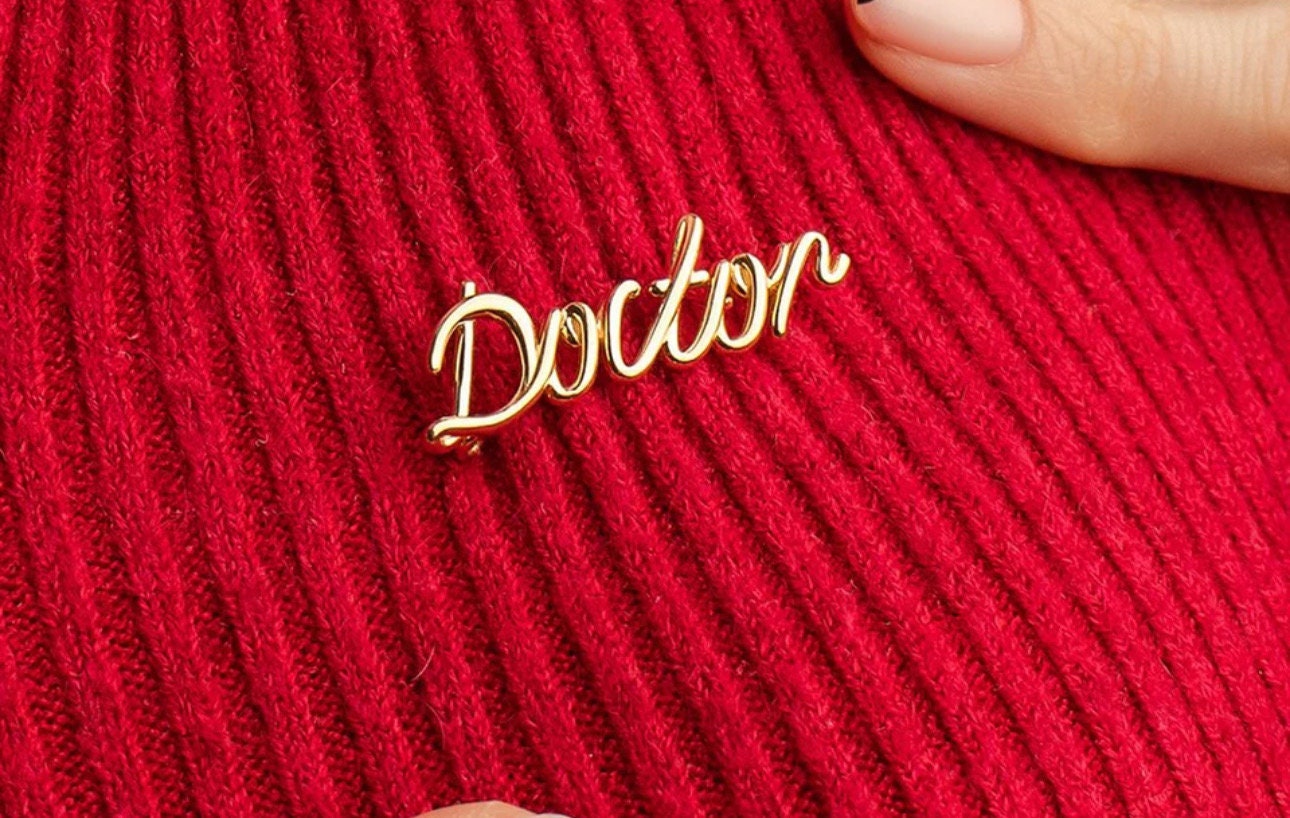 Personalised Doctor Brooch Medical Pin Workwear Brooches Nurse - Etsy