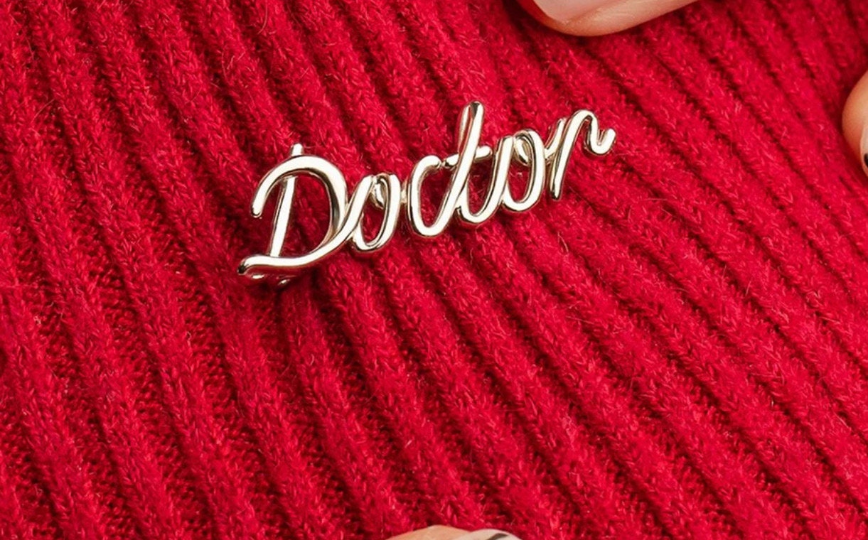 Personalised Doctor Brooch Medical Pin Workwear Brooches Nurse - Etsy