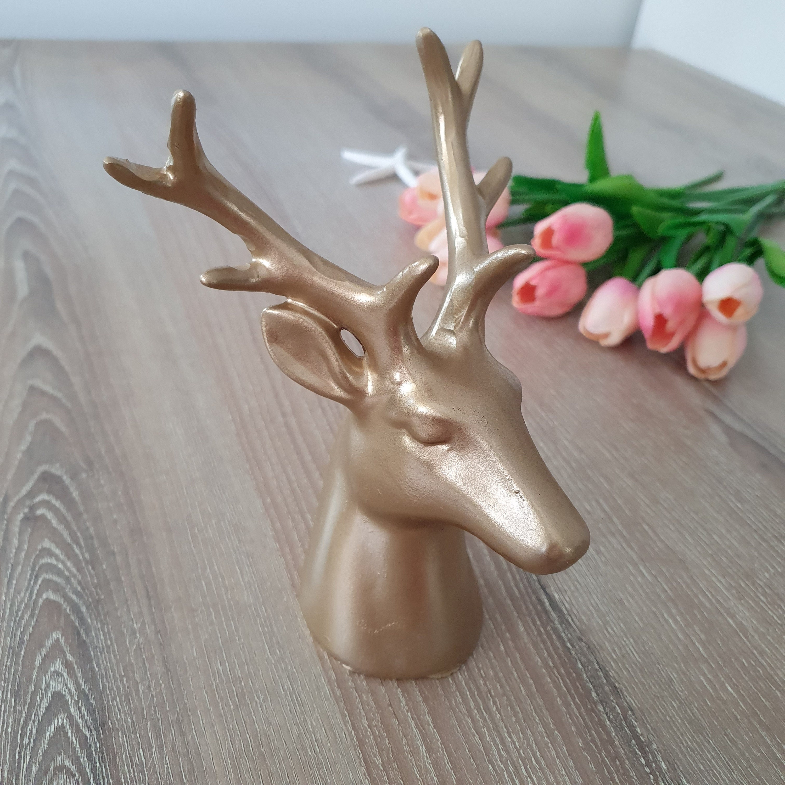 Decorating Small Reindeer