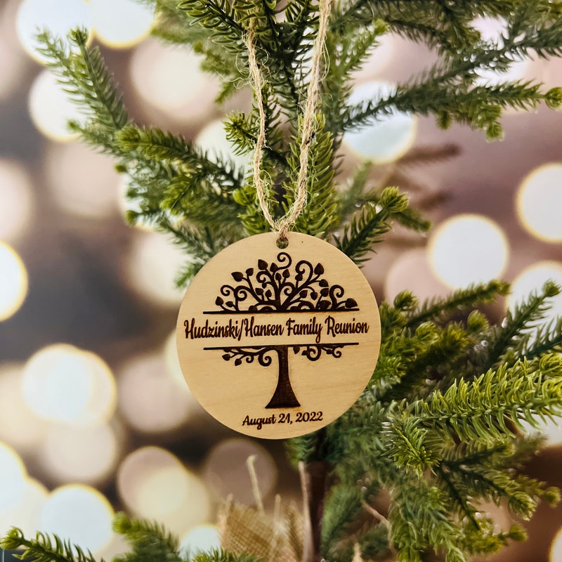 Family Reunion Gifts - 60+ Gift Ideas for 2025