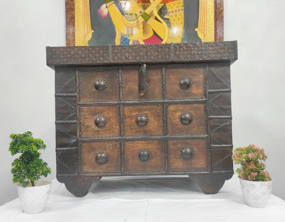Wooden Vintage Trunk Box With Wheels , Vintage Indian Sandook Box ...