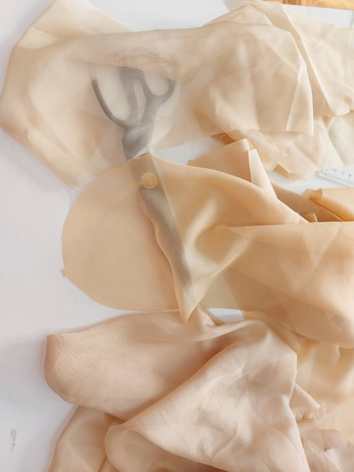 Classic Chiffon Trench Coat. Wedding Clothing. Double- Breasted Chiffon ...