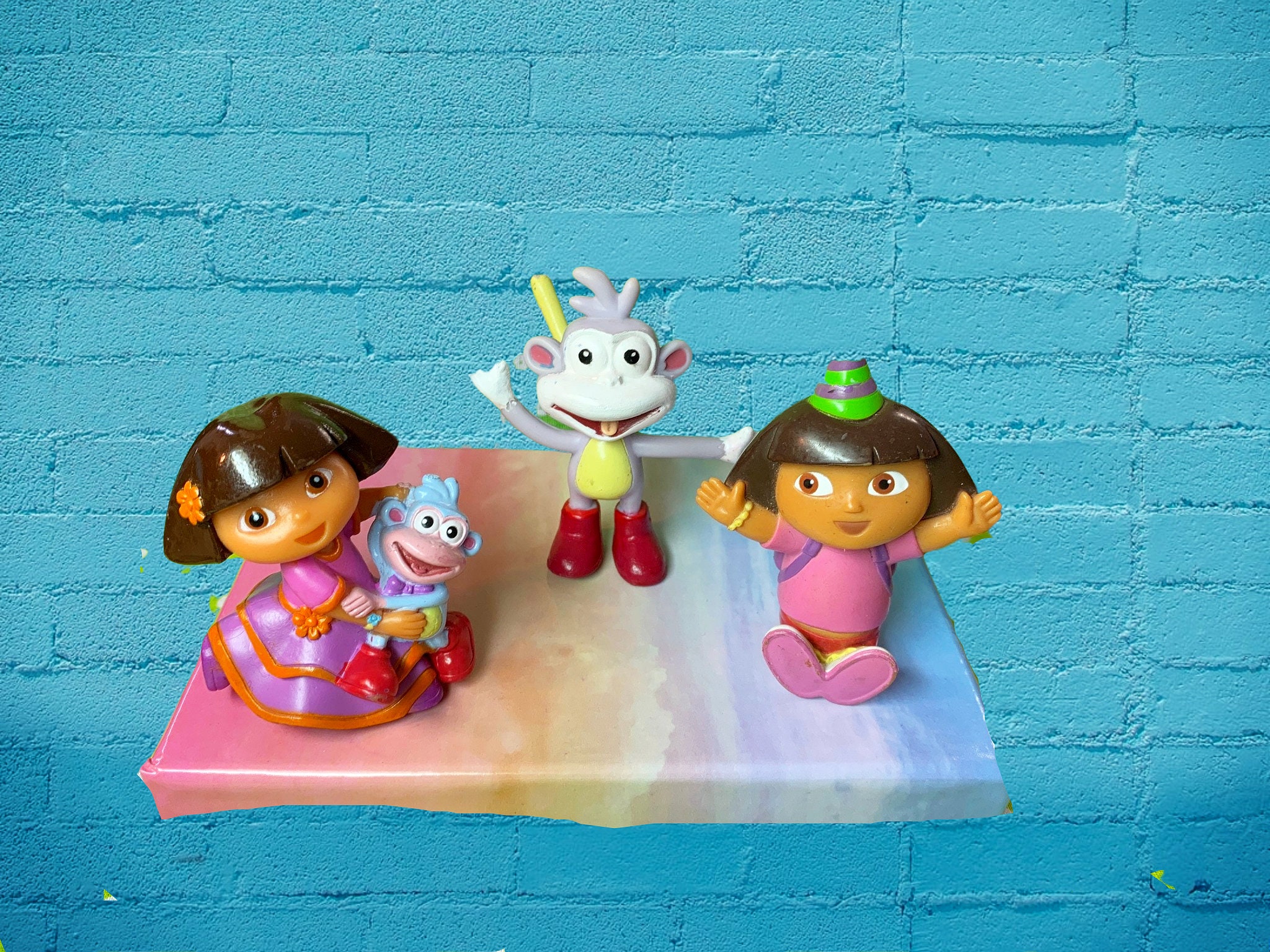 Dora Fondant Figure