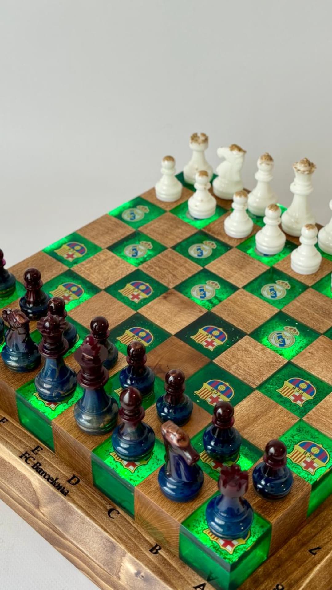 El Classico Handmade Illuminated Chess Set, LED Epoxy Resin Chess ...