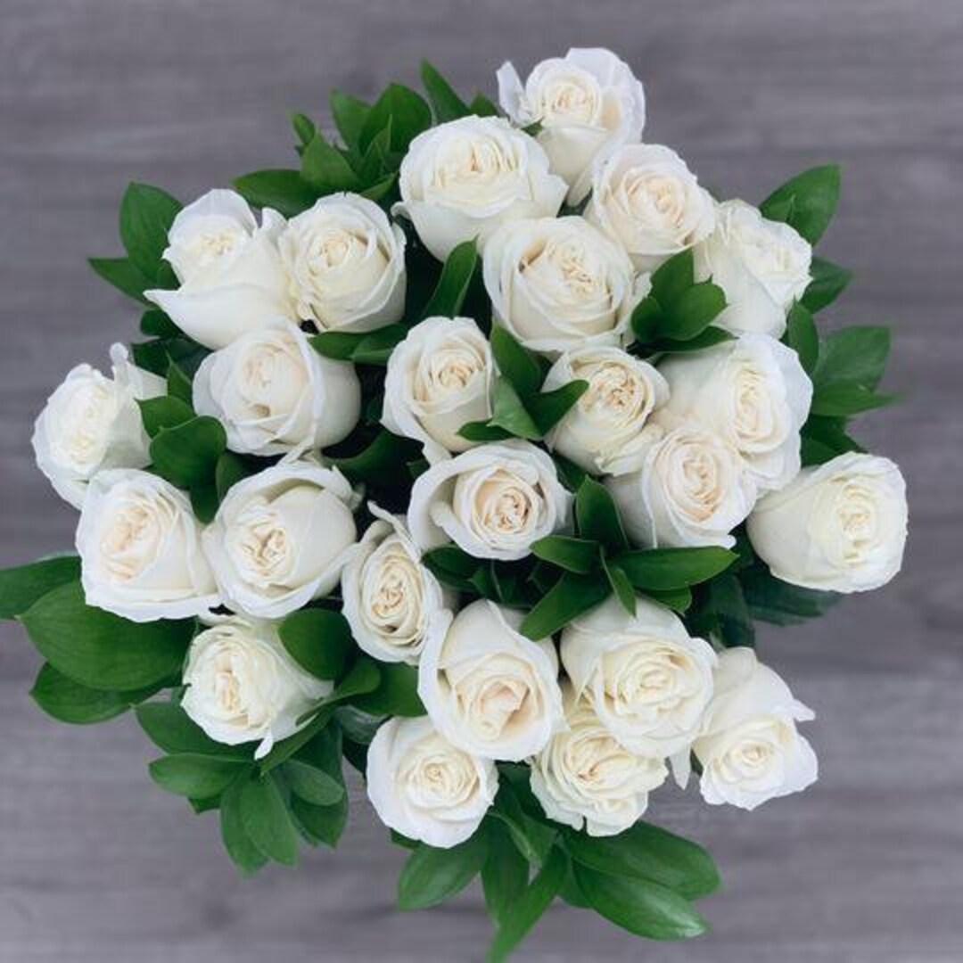 White Ecuadorian Rose Bouquet, Overnight Shipping, Vase Included - Etsy