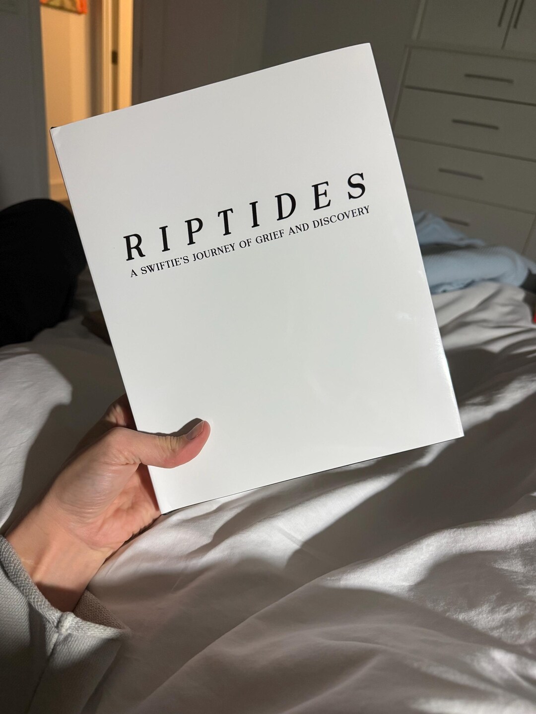 RIPTIDES: A Swiftie's Journey of Grief and Discovery – Taylor Swift Fan ...