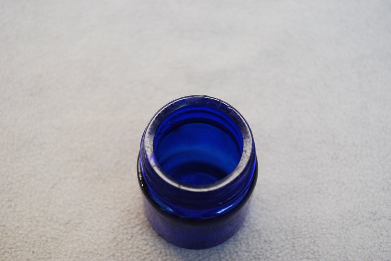 Vicks Vaporub Salve, Cobalt Blue Jar, Vintage Farmhouse Decor - Etsy